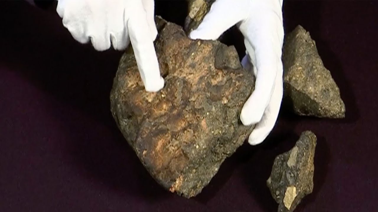 Rare Moon meteorite to be auctioned in US - YouTube