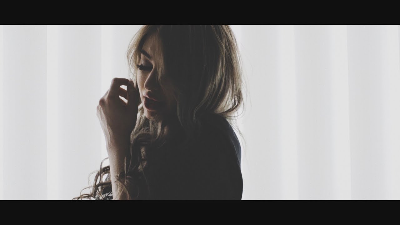 Amber Town - Bloom (OFFICIAL MUSIC VIDEO) - YouTube