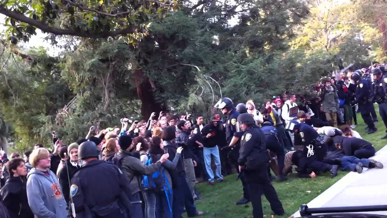 UC Davis Occupy Protest November 18, 2011 - YouTube