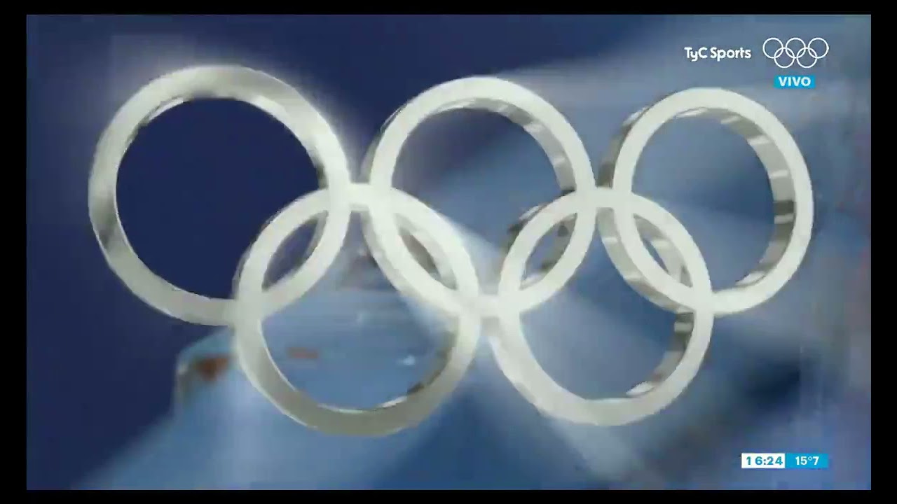 "Cockroach" in "olympics 2020" | Cameraman films cockroach during ...