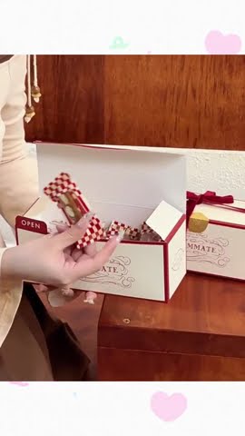 Automatic Buckle Bottom Box - YouTube