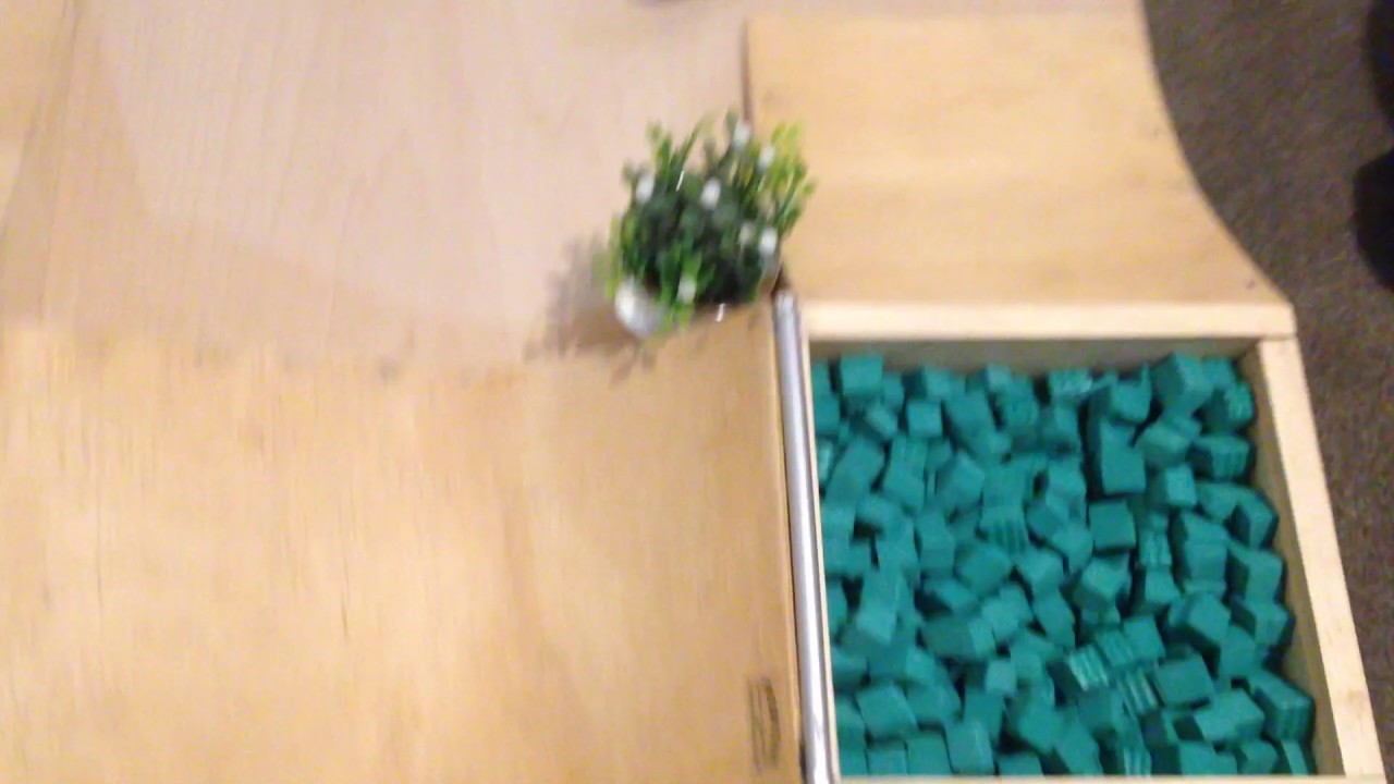 Homemade fingerboard park ☘️ - YouTube