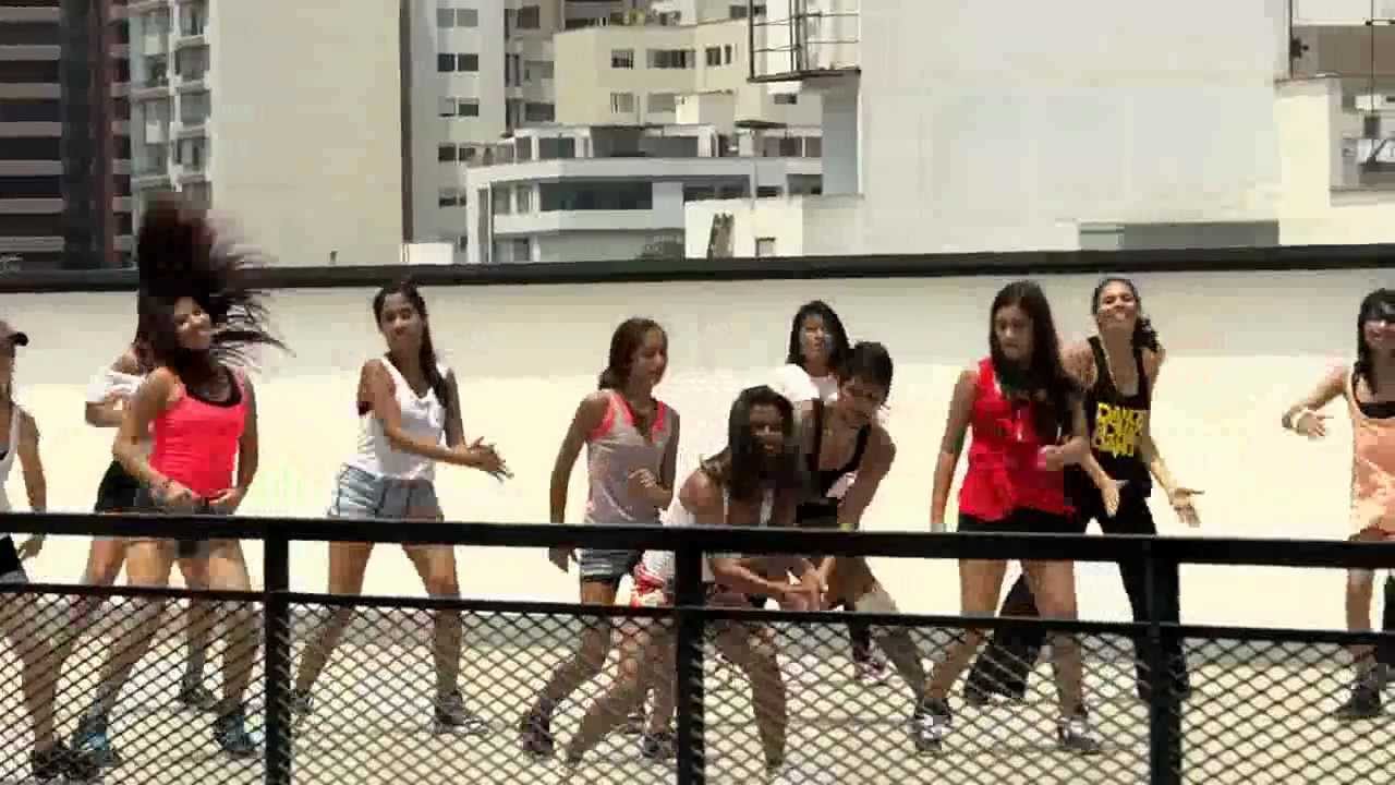 BASTA YA (despierta-baila-levántate) [Un Billon De Pie - PERU] - YouTube