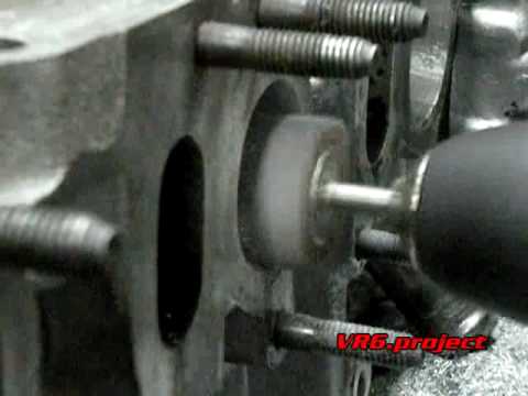 Porting VR6 Cylinder Head by MychaVR6 - YouTube