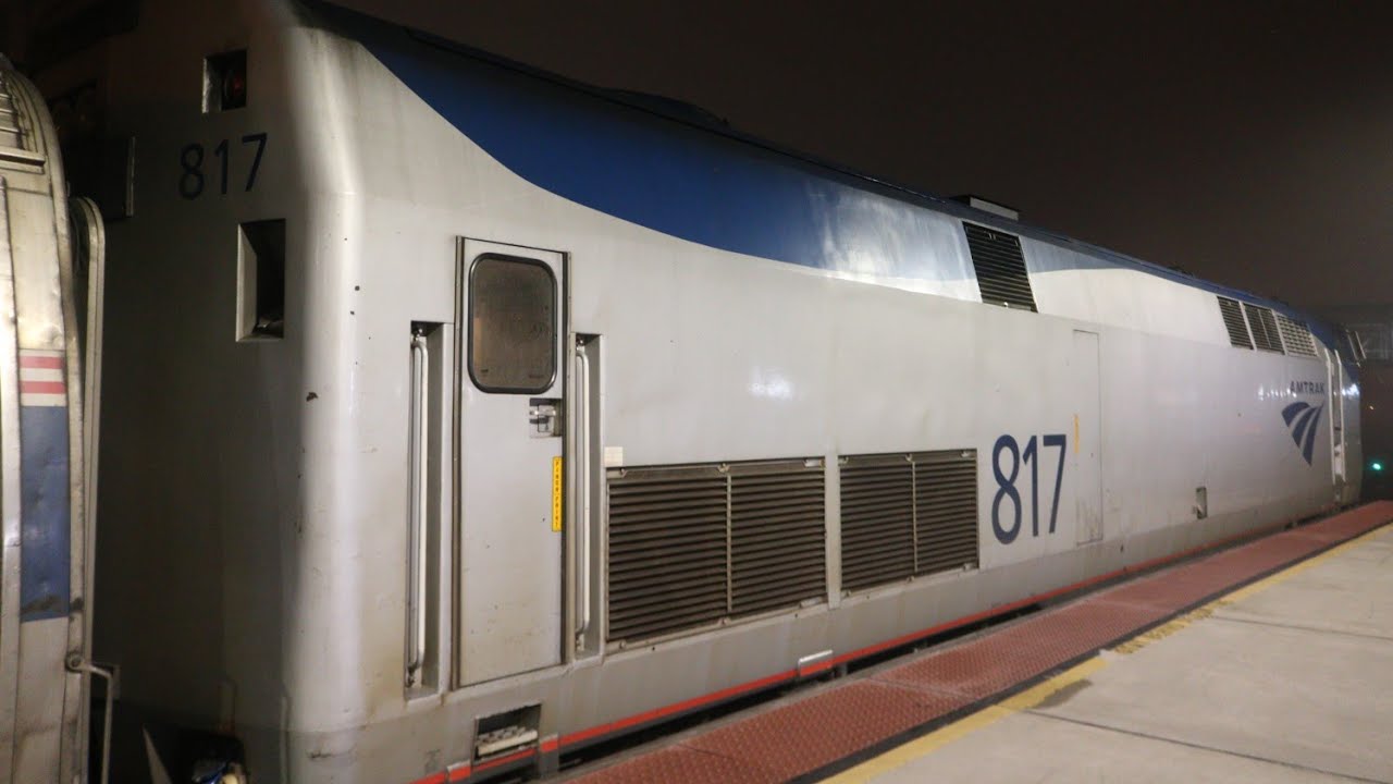 Amtrak 176 at Roanoke, Va with a P40DC leader. December 31st 2021 - YouTube