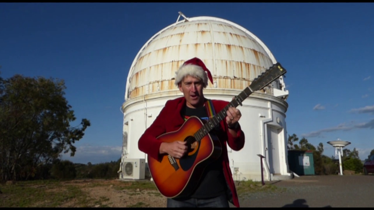 A sciencey christmas jingle about the Earth's orbit and the seasons ...