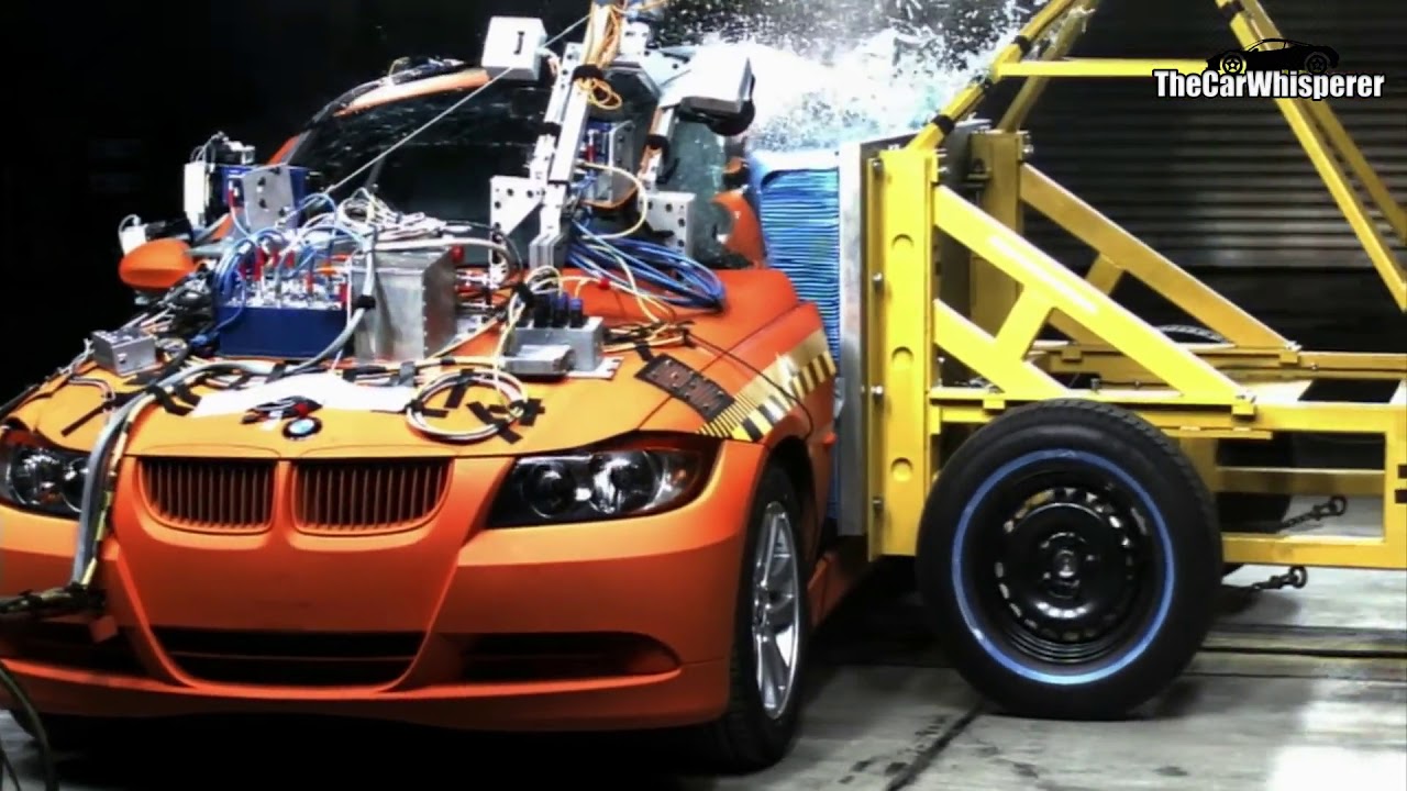 2005 BMW E90 3 Series Crash Test - YouTube