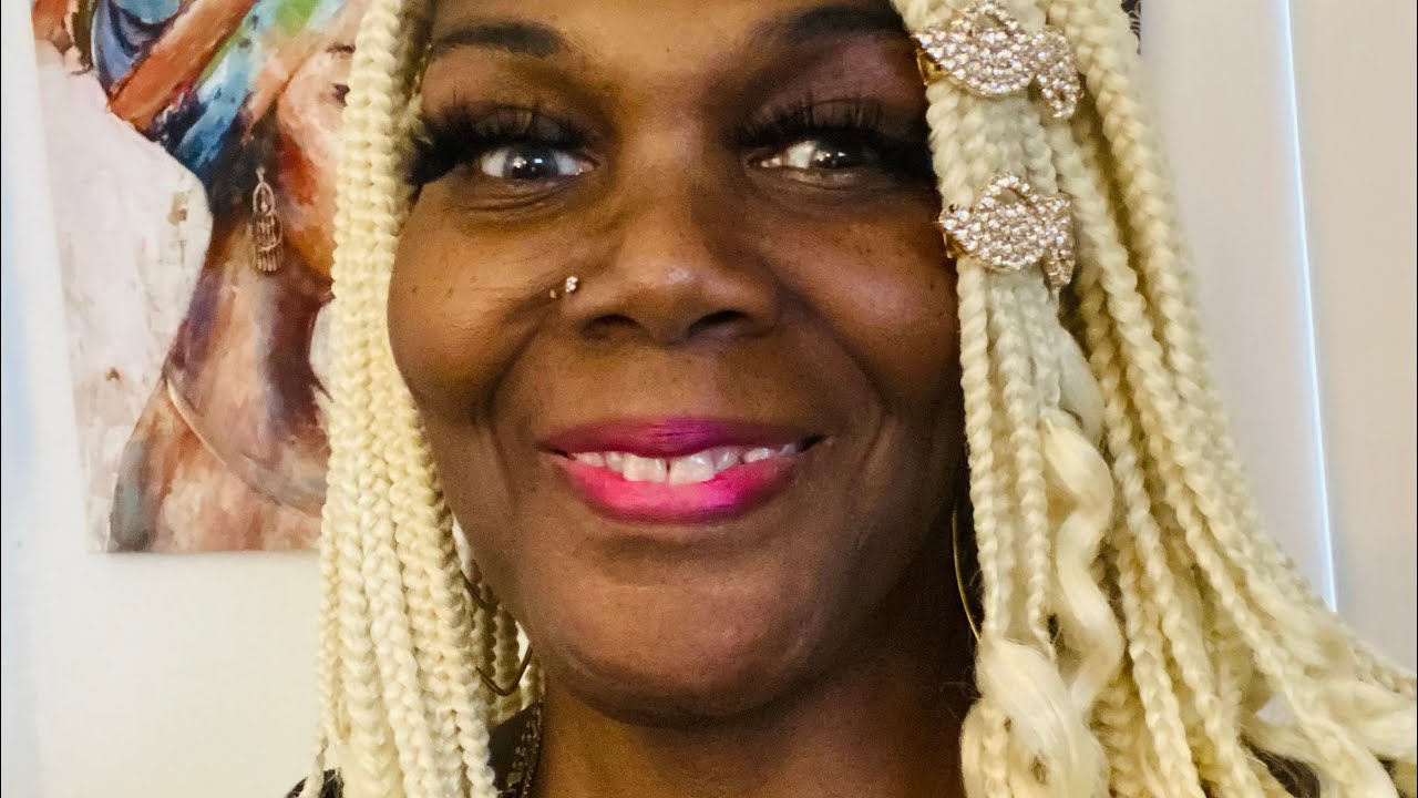 Comedian Loretta Brown Just a silly Heaux!!! - YouTube
