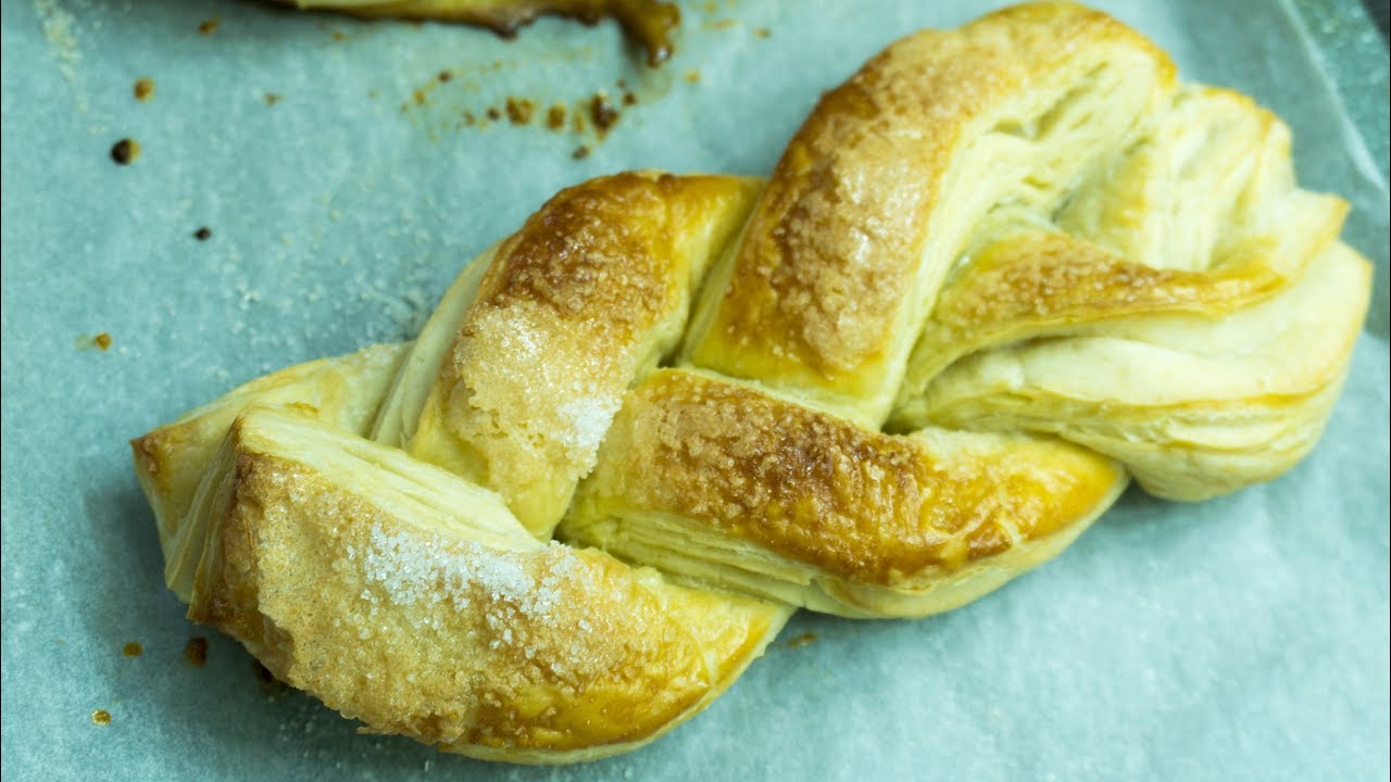 Easy Dough Pigtail - Puff pastry ideas - YouTube