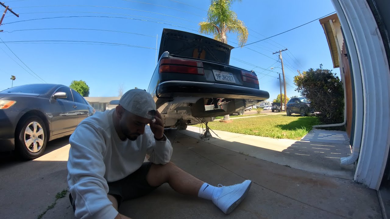 MY E30 IS RUINED FOR EVER + FUEL CELL INSTALL - YouTube