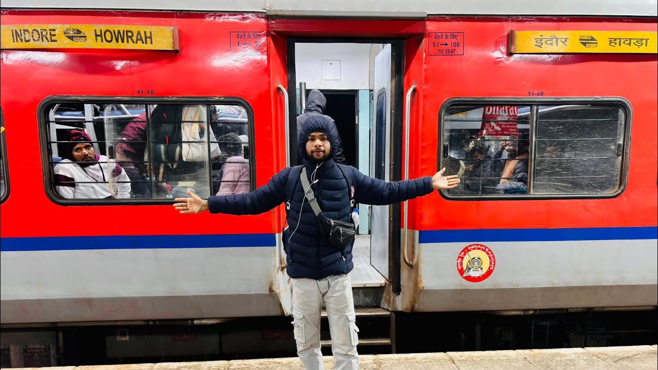 Speed Up with Non-stop Running😱* Shipra SF Express Express Train ...