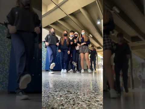 Tiktok liseli kızlardan dans Show #shorts #love