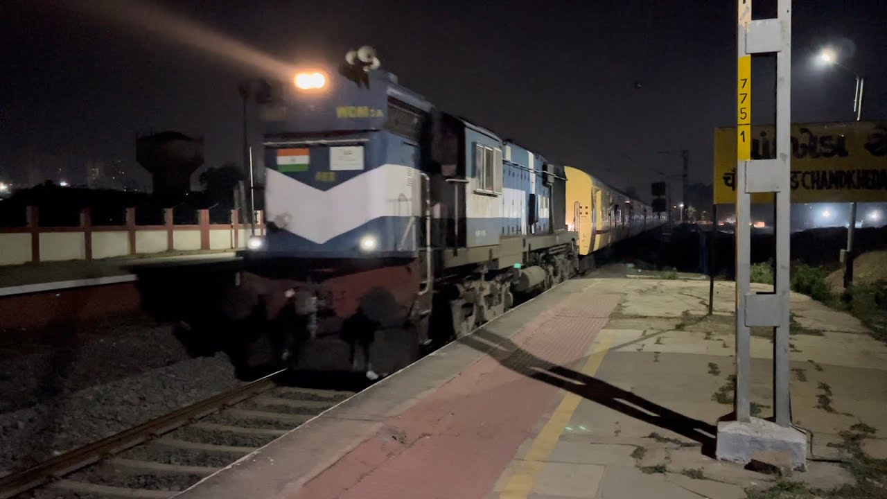 Jodhpur - Sabarmati Express Via Abu Road with ABR WDM-3A Skipping ...