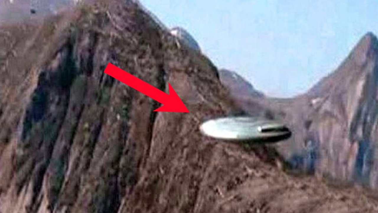 They Filmed A UFO Over The Grand Canyon, Then This Happened - YouTube