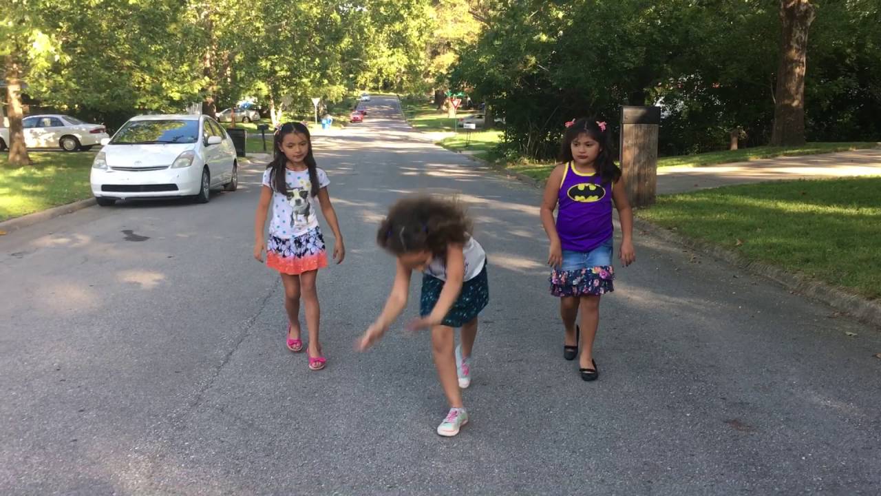 Uptown Funk with The Little Girls dance along - YouTube