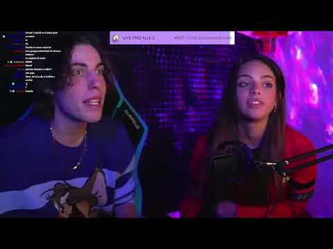 GrenBaud guarda il CUL🍑 di Gulia paglianiti