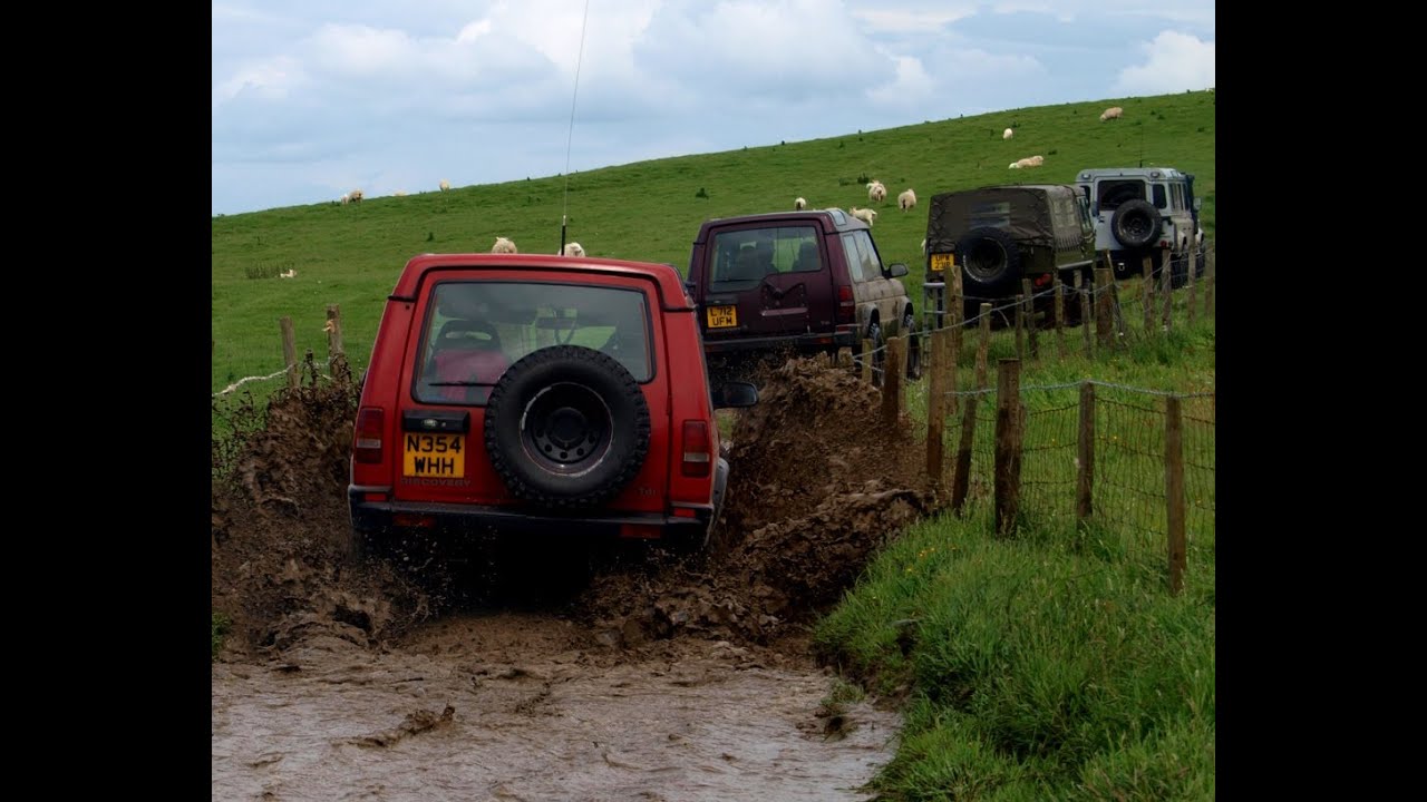 Lowrangers 4x4 Club in Land Rovers Camping in Wales for a Green Lane ...