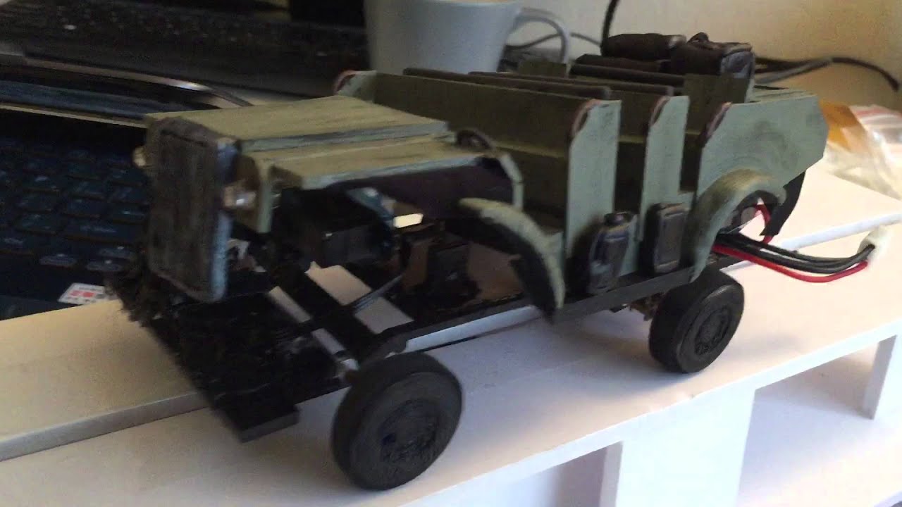 Indiana Johns ride vehicle model test， Willie's Disneyland Model - YouTube