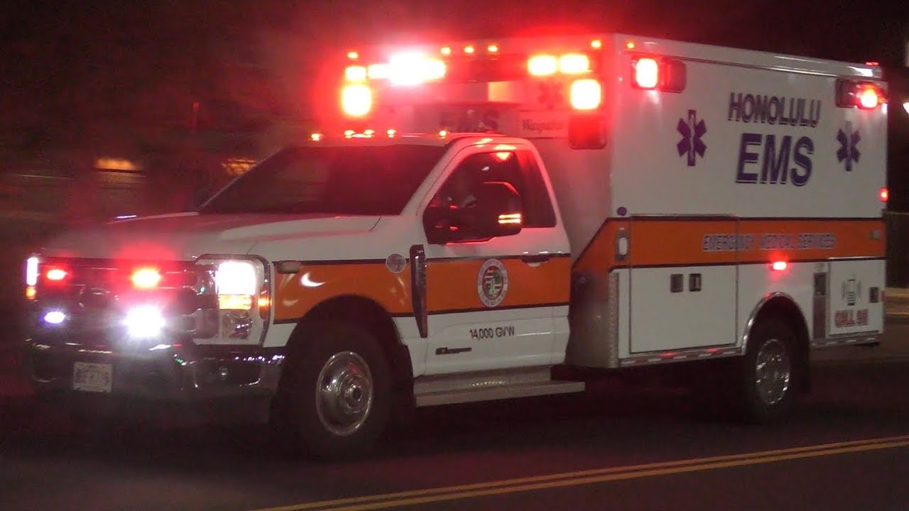 Honolulu EMS Medic 10 (Waipahu Unit) Responding - YouTube