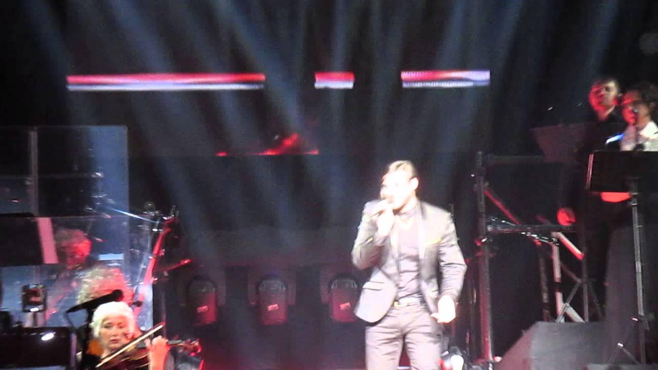 L'assasymphonie mozart l'opéra rock le concert Nantes - YouTube
