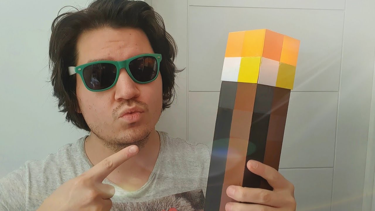 Como hacer una antorcha de Minecraft lampara - YouTube