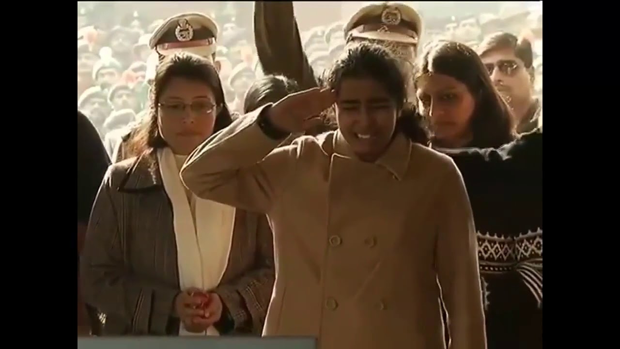 Daughter of Colonel MN Rai Gives Last Salute To His Father - YouTube