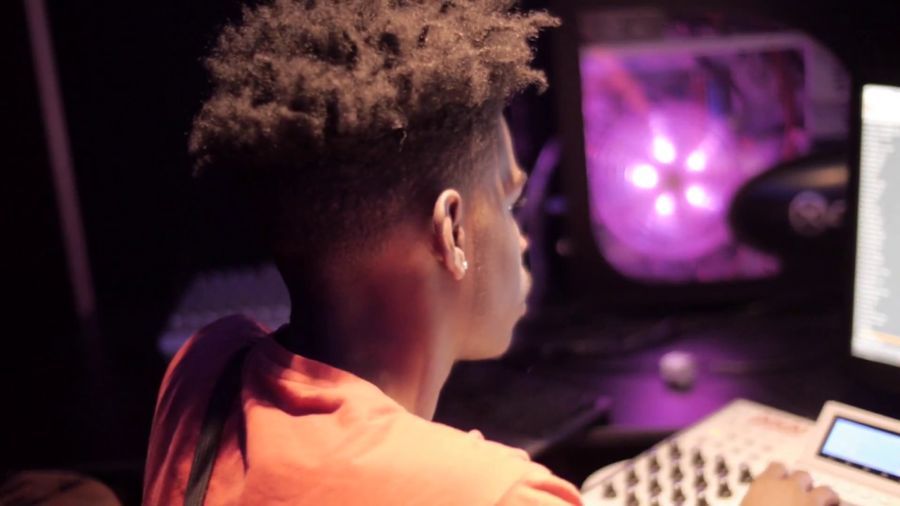 14 Year Old Music Producer! Chef Boy - YouTube