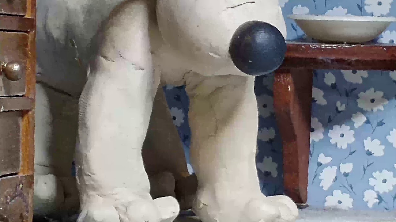 gromit walk test and frame interpolation tesr - YouTube