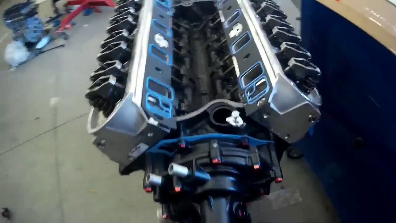 347 stroker build - YouTube