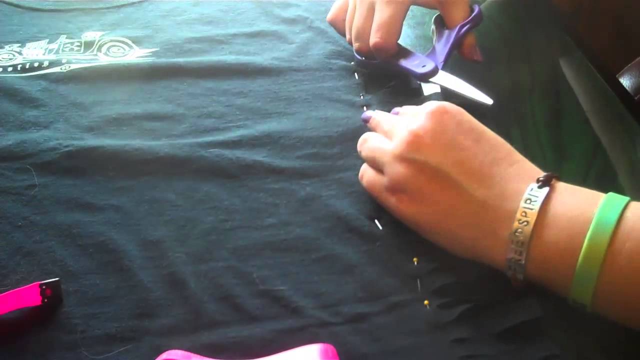 T-shirt Reconstruction Tutorial #1 - No-Sew Altering - YouTube