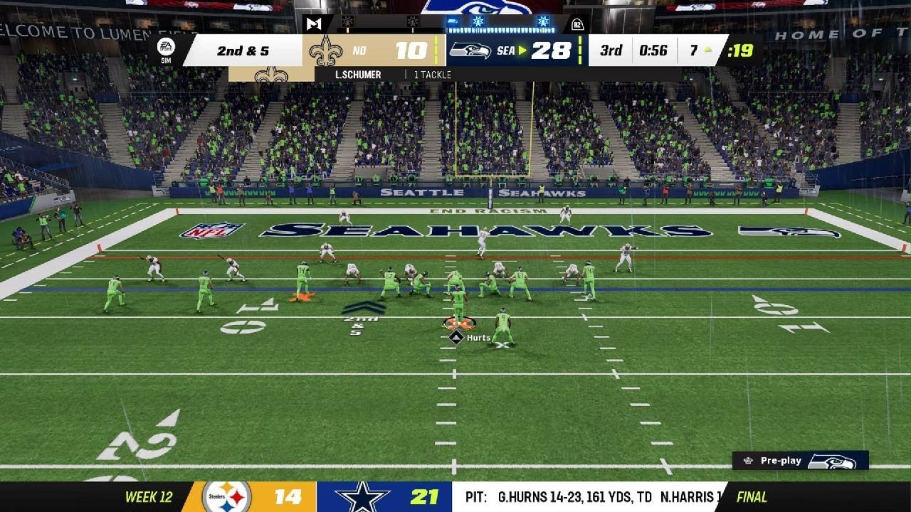 A flea flicker trick play - YouTube