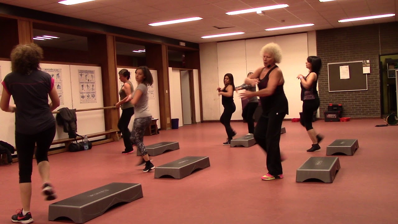 Cour de step - YouTube