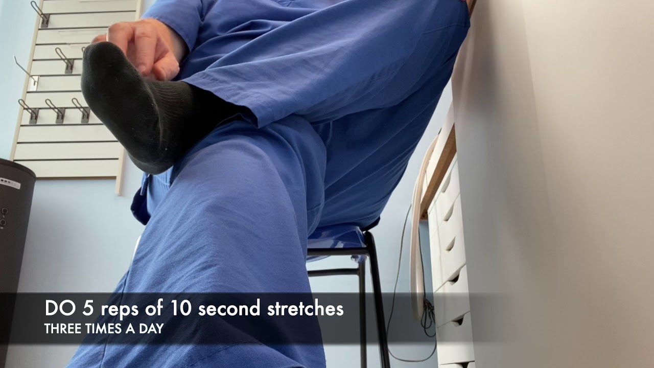 Plantar specific stretching - YouTube