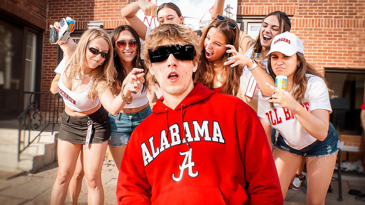 Alabama Fan Trolls Wisconsin! - YouTube