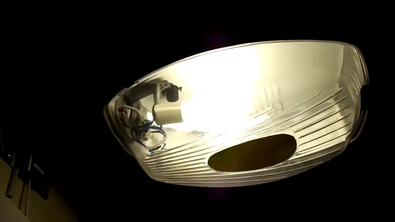 GEC Z8526 - 250 Watt HQI-E / SON-E - YouTube