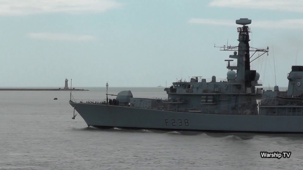 HMS NORTHUMBERLAND F238 LEAVES DEVONPORT NAVAL BASE AT DEVILS POINT ...