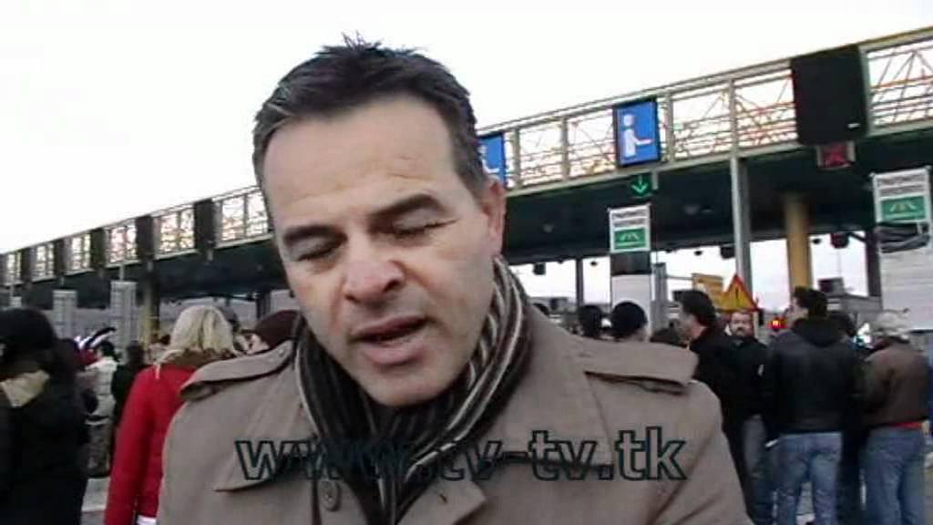 Αντιδημαρχος Αθ Μουζακης στο Κορινθιακό παλλαϊκό συλλαλητήριο 11 2 2012 ...