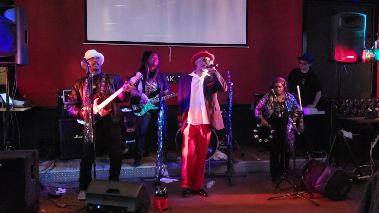 SUM'IN DIF'RUNT BAND #This Is How We Do It / Mz Pantheress - YouTube