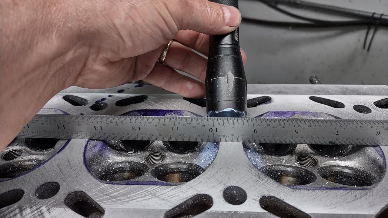 Surfacing a Saab B212 cylinder head on a Bridgeport mill - YouTube