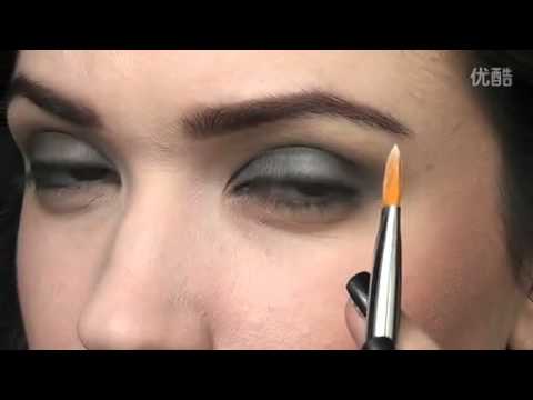 Romantic Gothic Makeup Tutorial - YouTube