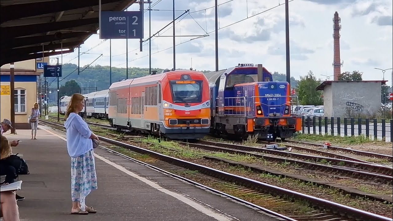 Spalinowe maszyny w Lęborku SM42-3104 PKP INTERCITY i Newag SA137-009 Polregio - YouTube
