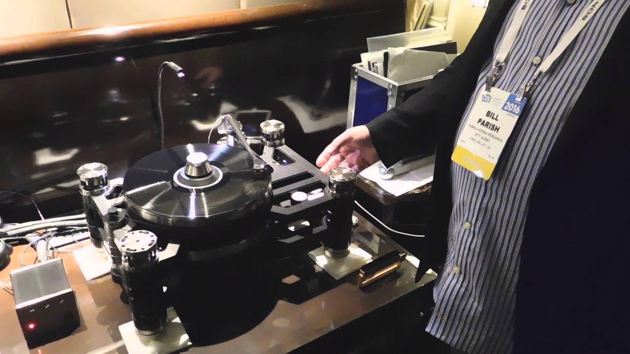Kronos Sparta turntable - CES 2016 - YouTube