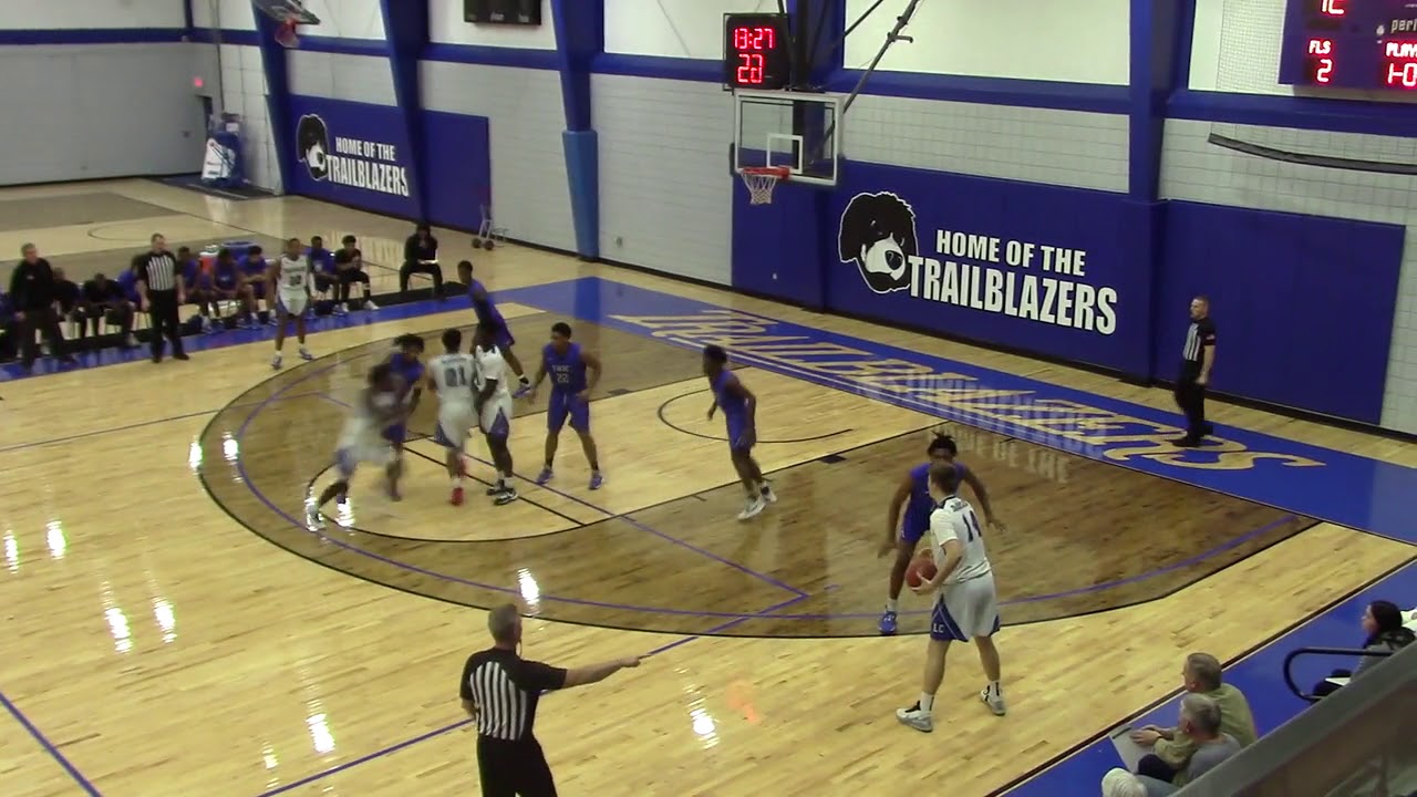 SWIC at Lewis & Clark Basketball - YouTube