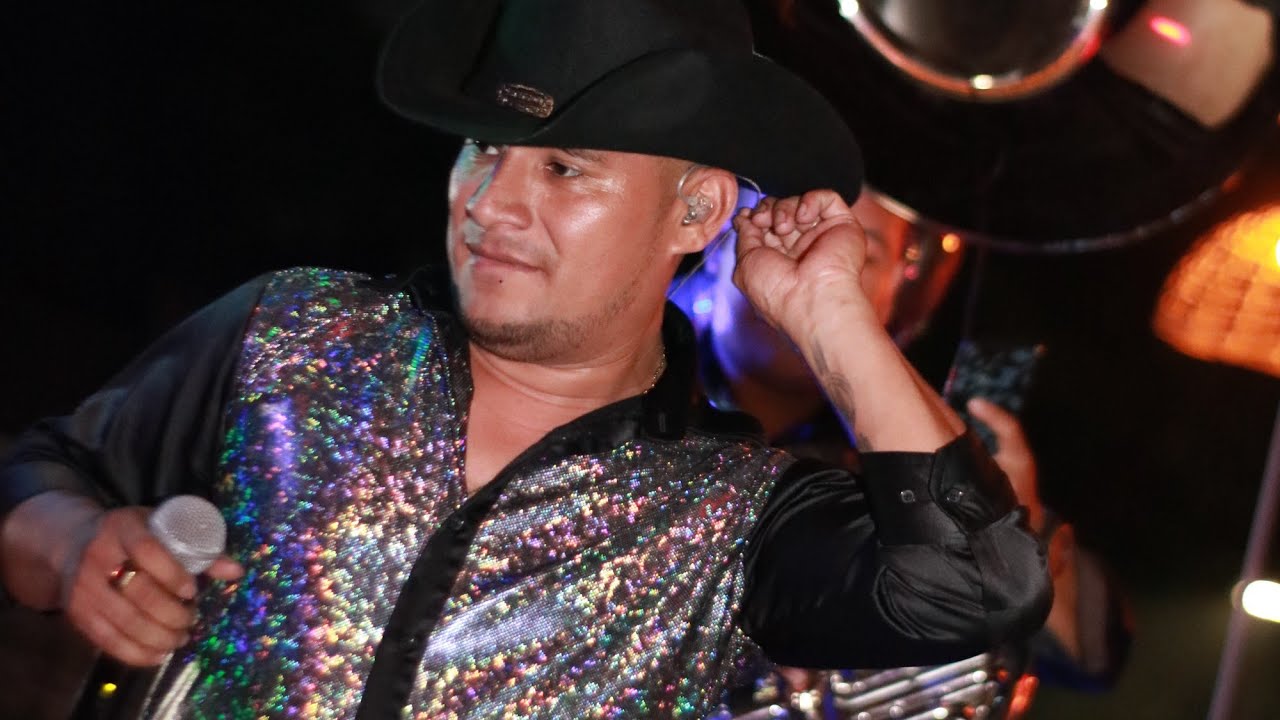 FRÁGIL -(COVER) -MAXI Y SU NORTEÑO BANDA-FT LEYDI MELARA - YouTube