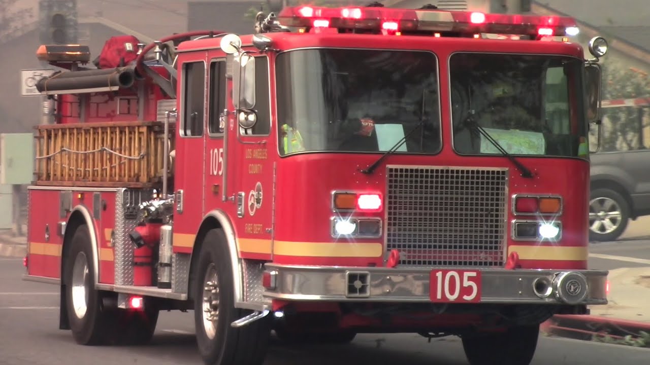 LACoFD Engine 105 responding - YouTube