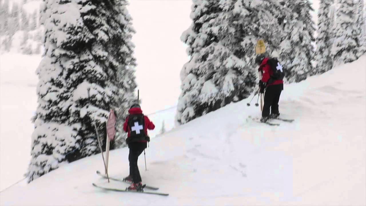 FAR Patrol Tip: Canadian Ski Patrol Volunteers - YouTube