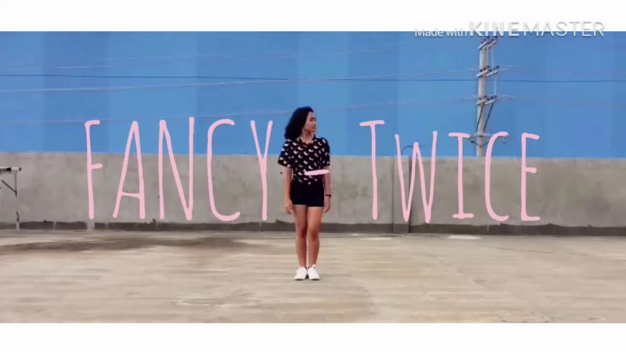 [MOMO DANCE FANCY] TWICE “FANCY” Dance Video - YouTube