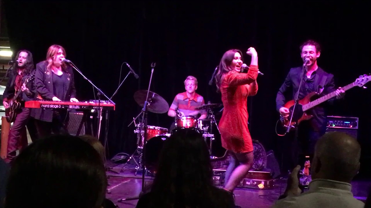 Ella Hooper Solo Band - Low High live in Melbourne March 11 2020 ...