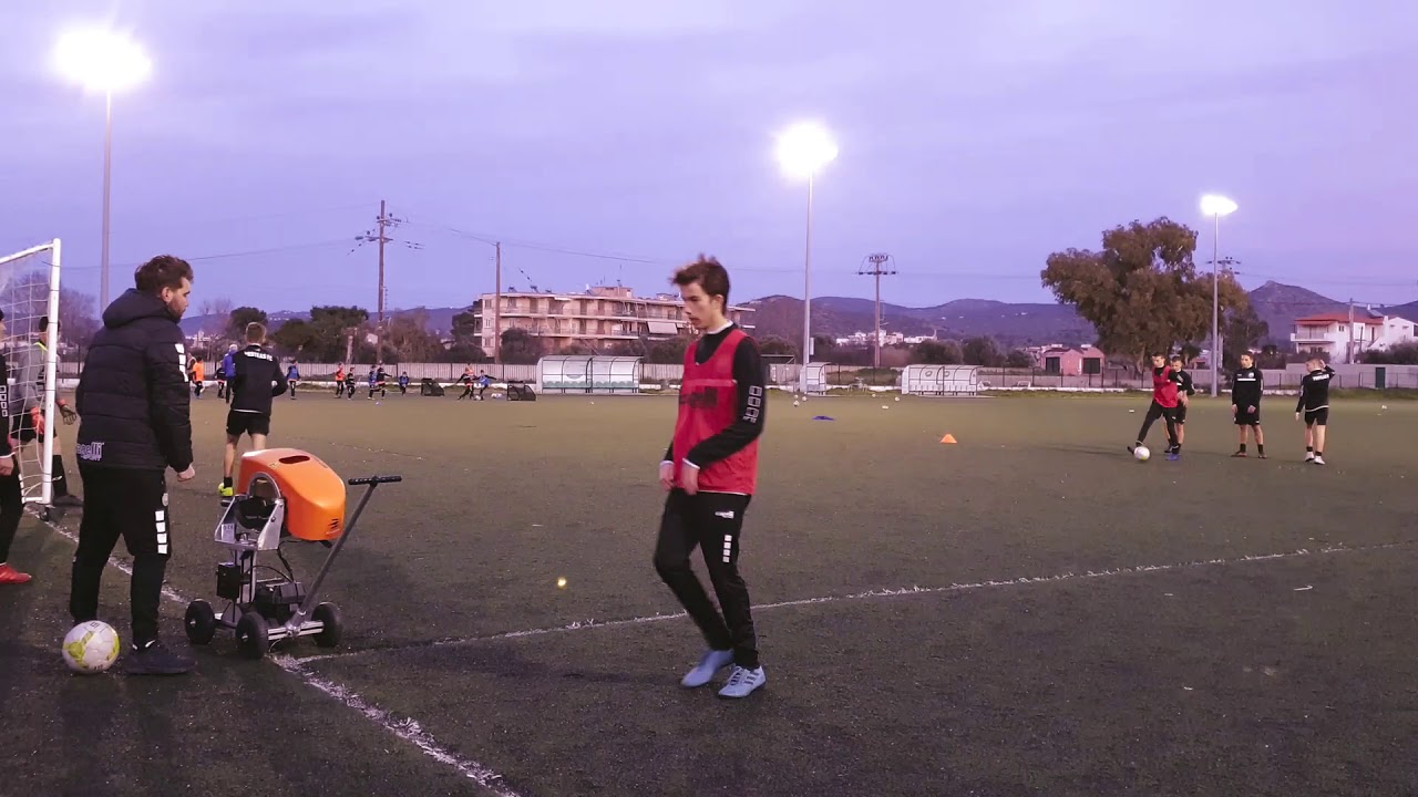 ΠΡΩΤΕΑΣ FC BALL LAUNCHER - YouTube