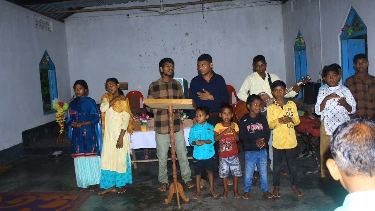 Santhali children christian song. Haringar SDA church (Aasam Gossaigaun ...